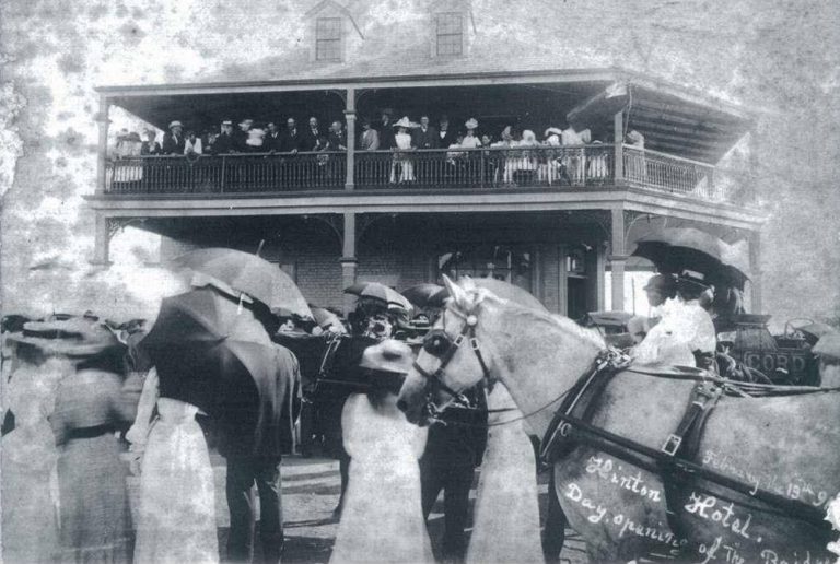 Victoria Hotel Hinton – Established 1840